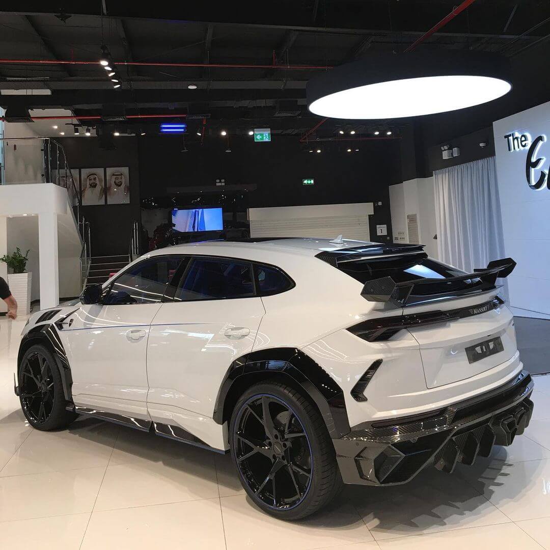 Lamborghini Urus With Mansory Venatus Body Kit! - Auto Discoveries