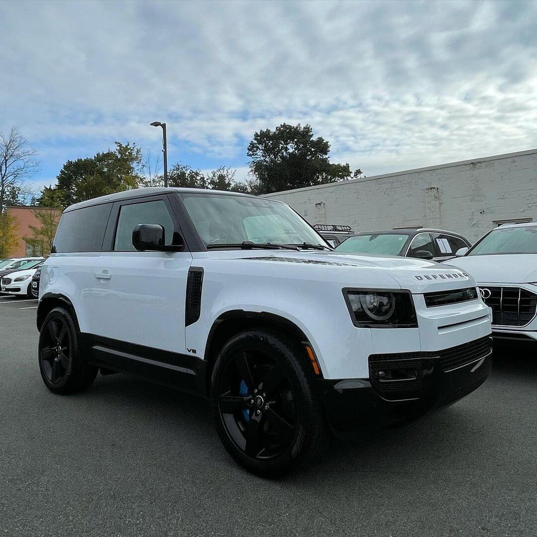 2022 Land Rover Defender 90 V8 Black And White Beast! - Auto Discoveries