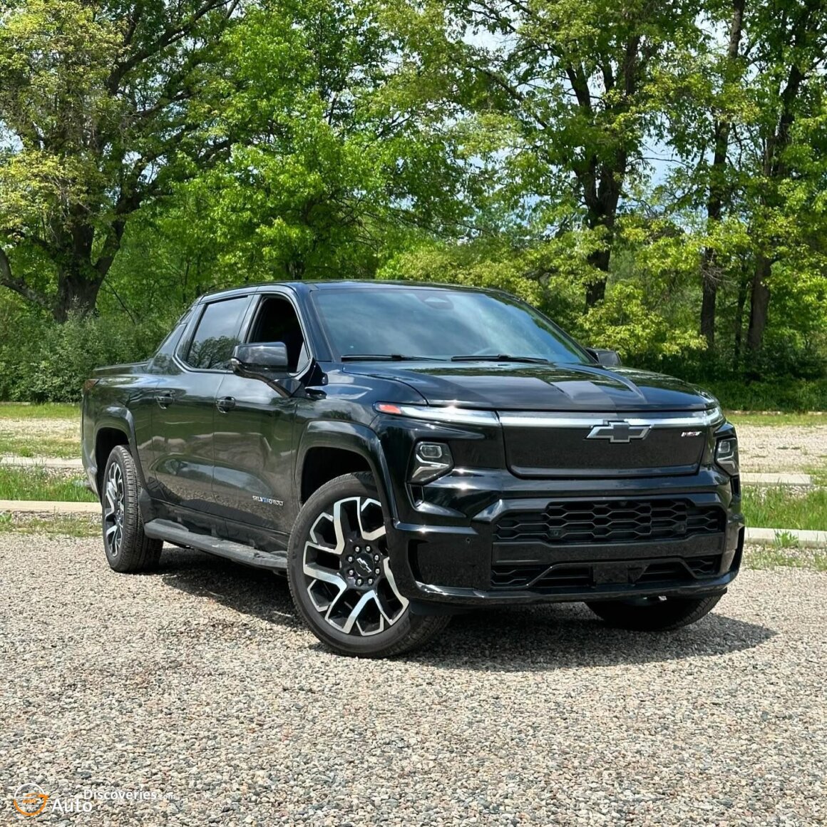 The Fully Electric Chevrolet Silverado EV RST- 754 HP | Auto Discoveries